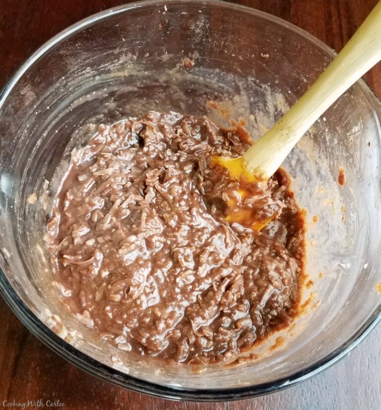 Chocolate Macaroon Pie - Cooking With Carlee