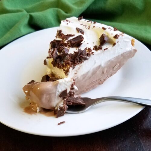 Frozen Frango Mint Pie - Cooking With Carlee