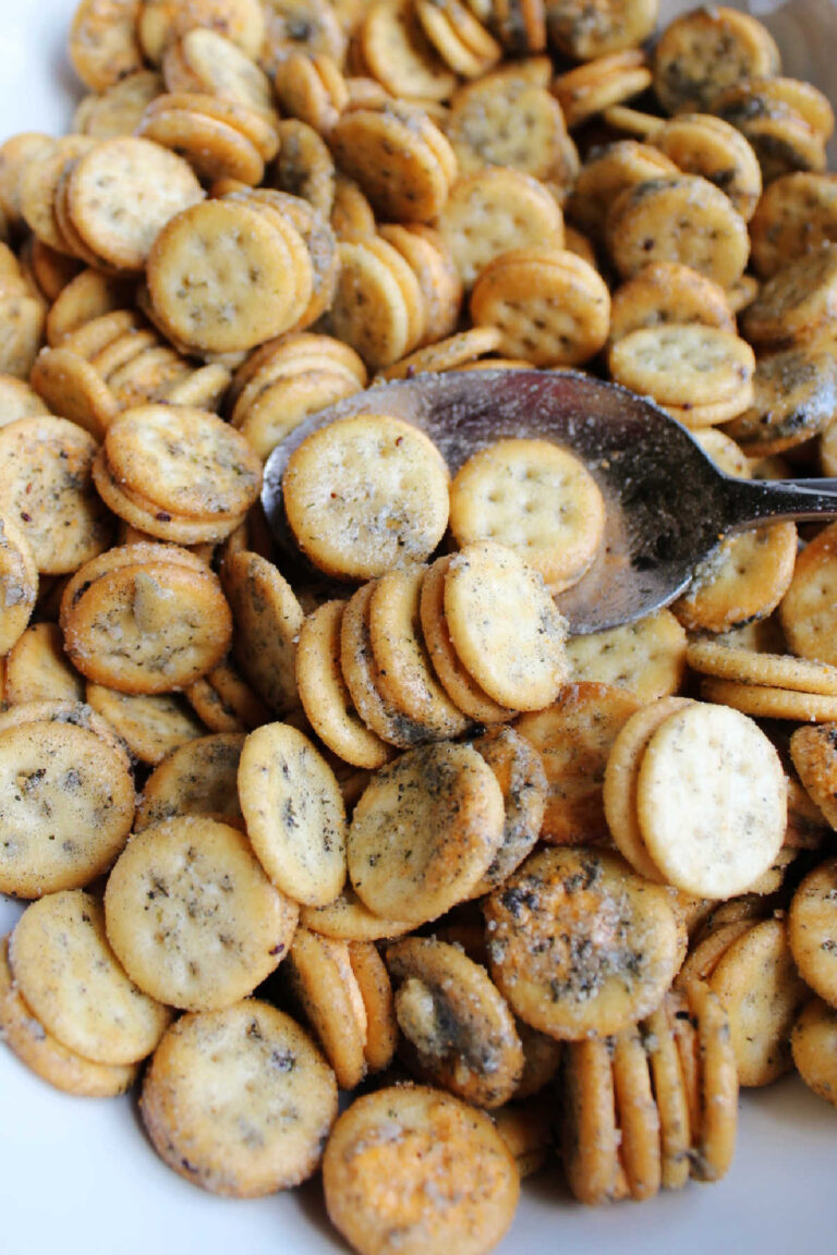 Seasoned Ritz Bits Crackers - Cooking With Carlee