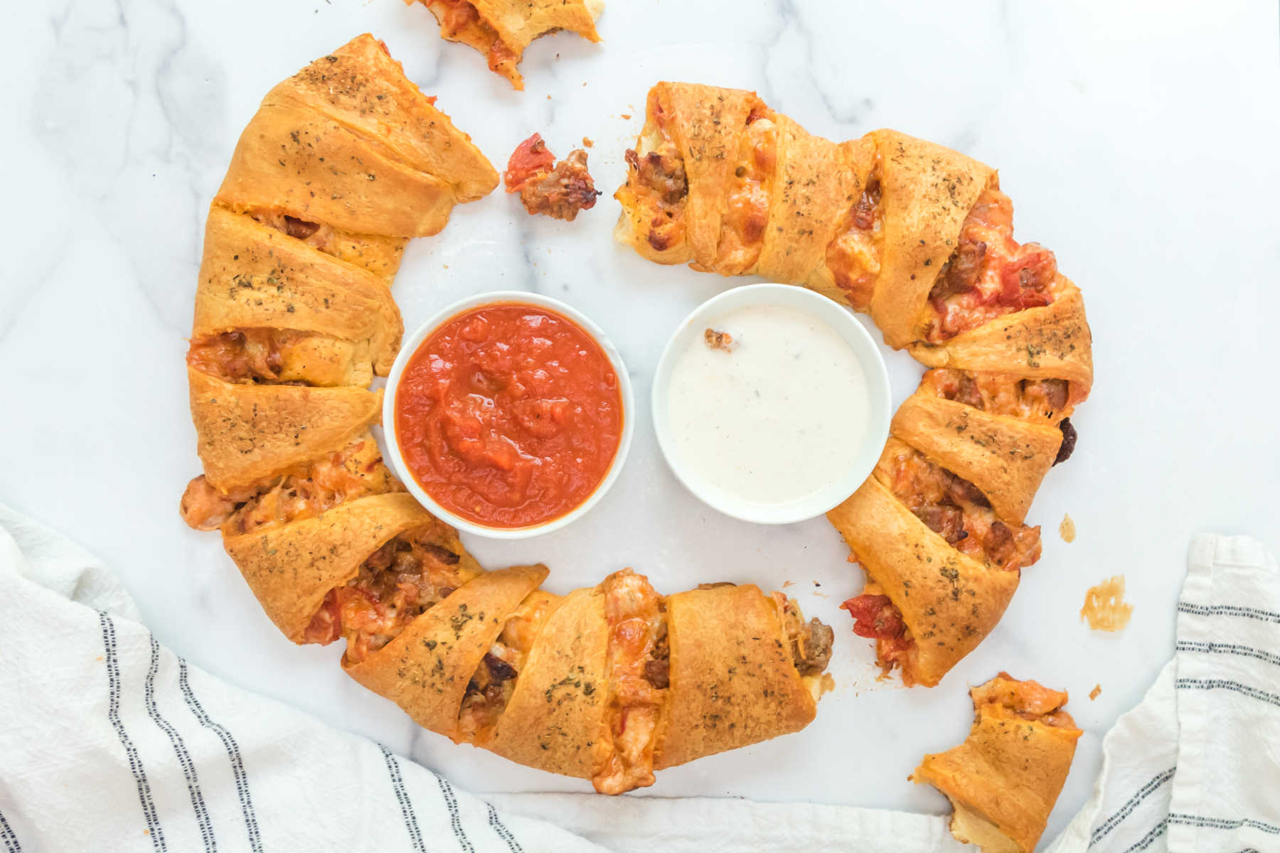 Pizza Crescent Ring - Cooking With Carlee