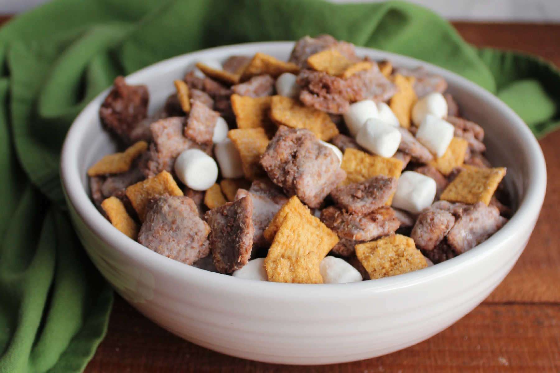 S'mores Puppy Chow - Cooking With Carlee