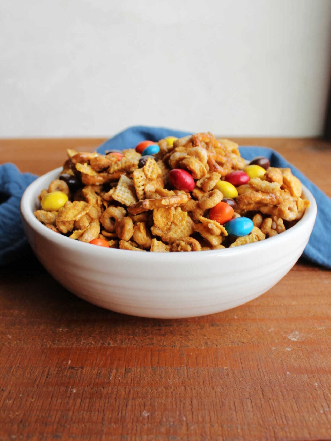 Crunchy Caramel Chex Mix - Cooking With Carlee