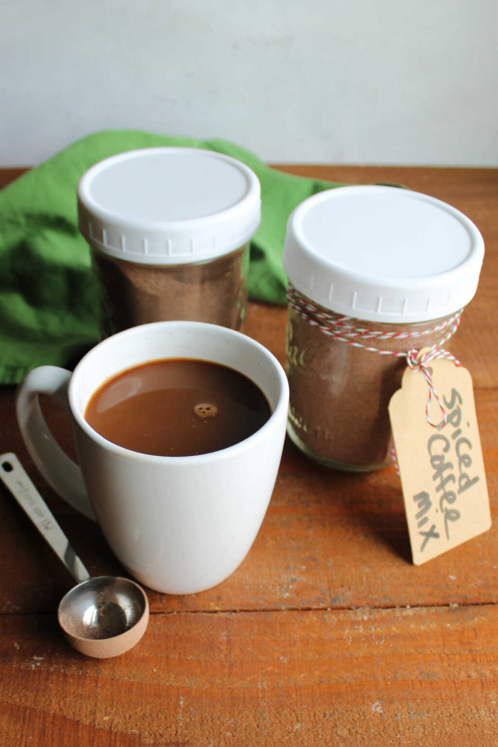 Spiced Christmas Coffee Mix In A Jar - Cooking With Carlee